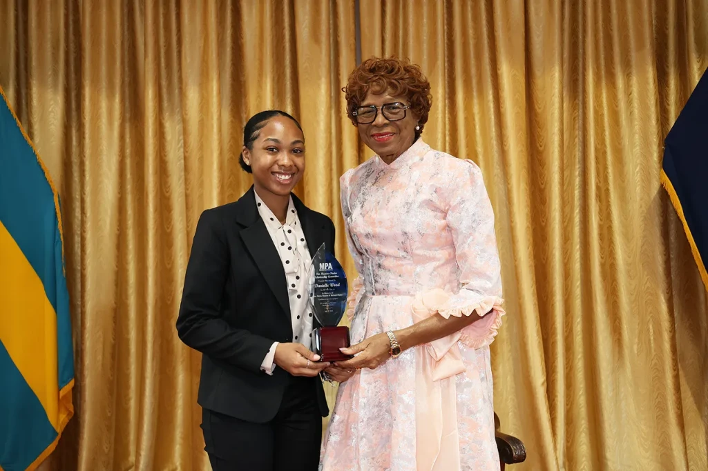 Dame Cynthia Pratt Awards Munroe-Pinder Scholars