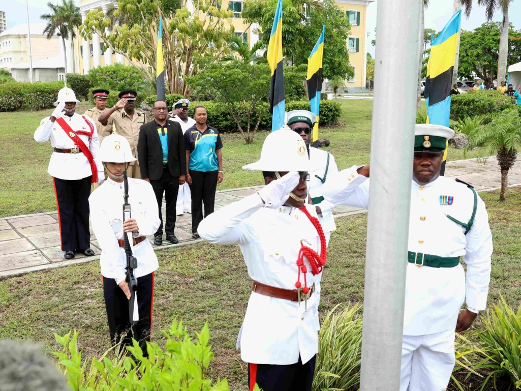 Grand Bahama Hosts Flag Raising for 52nd Independence