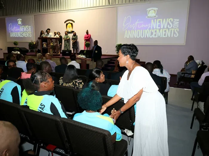 Minister Moxey Commends Team Bahamas 2025 CARIFTA Athletes