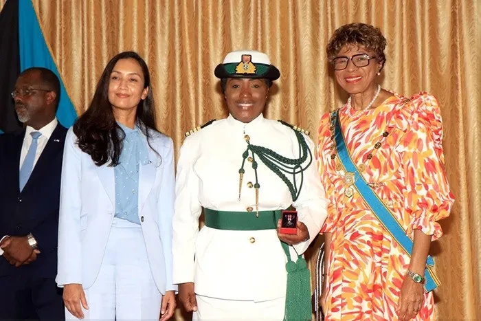 The Governor General presents Royal Bahamas Defence Force Aw