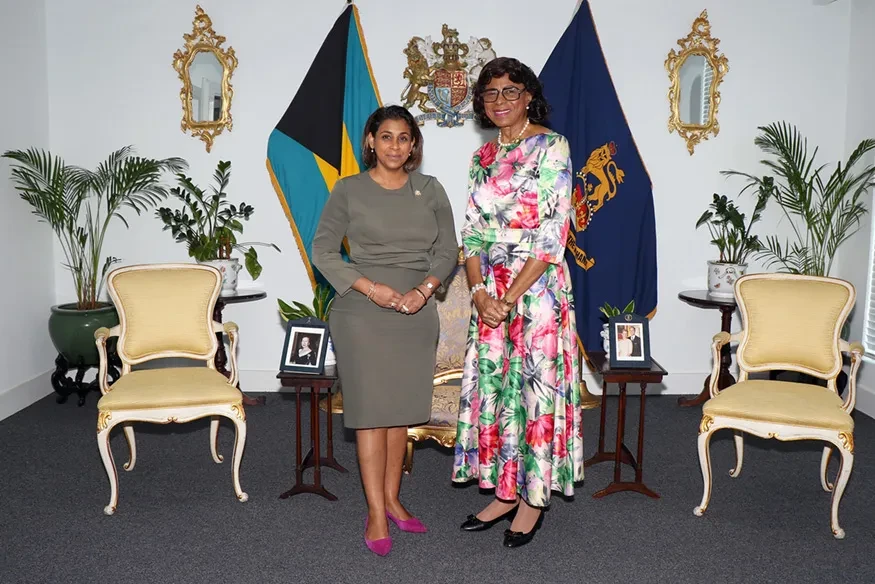 HE Cynthia Pratt, Governor General, welcomes in a courtesy c