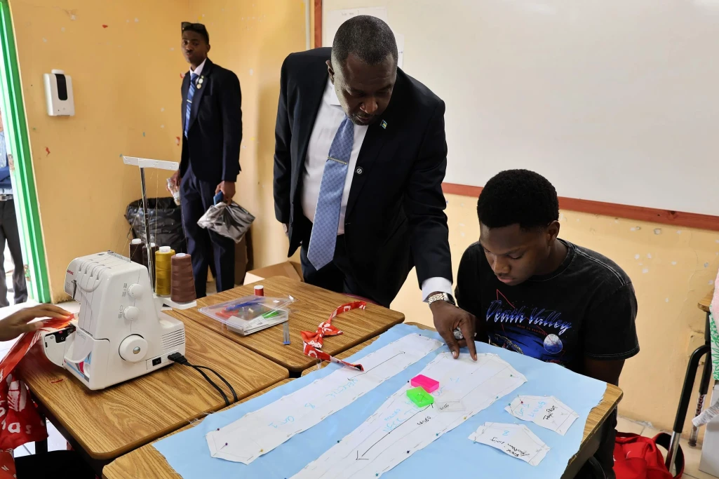 Minister Bowleg Encourages Straw Craft and Fashion Participa