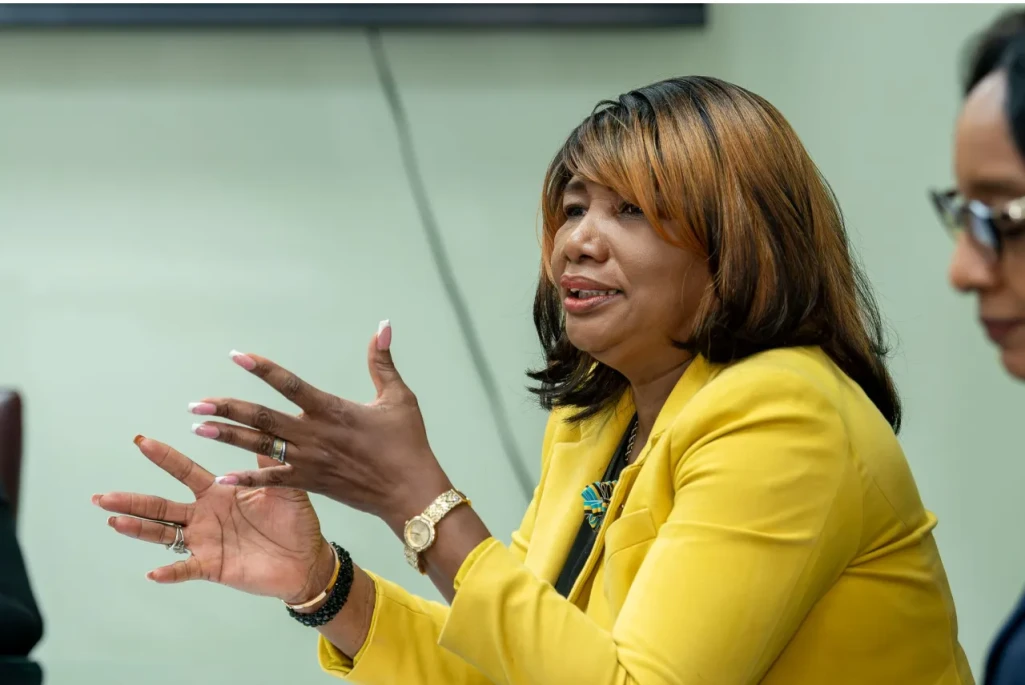 Bahamas Treasury Celebrates 52nd Independence Day