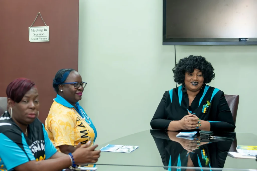 Bahamas Treasury Celebrates 52nd Independence Day