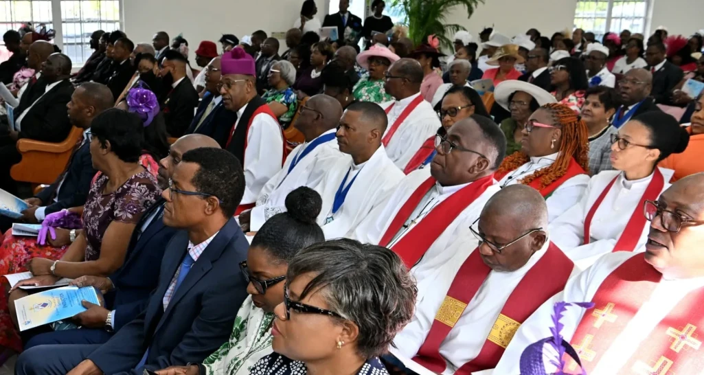 Governor General Attends Induction Service for the First Fem