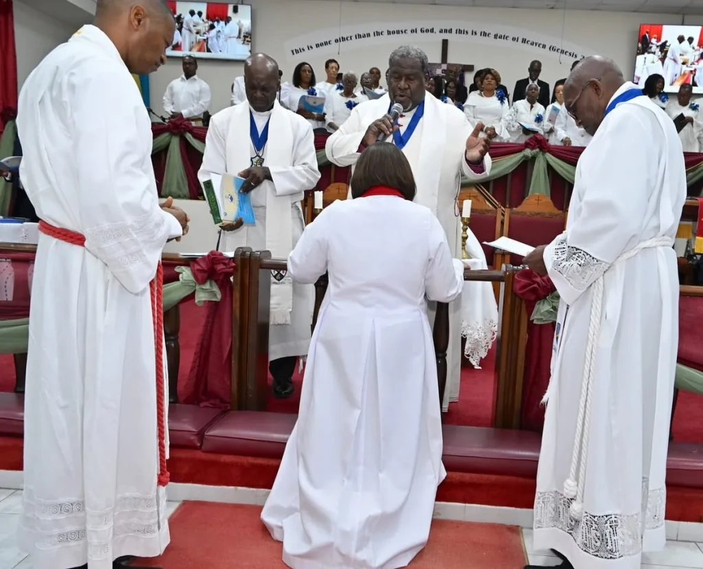 Governor General Attends Induction Service for the First Fem