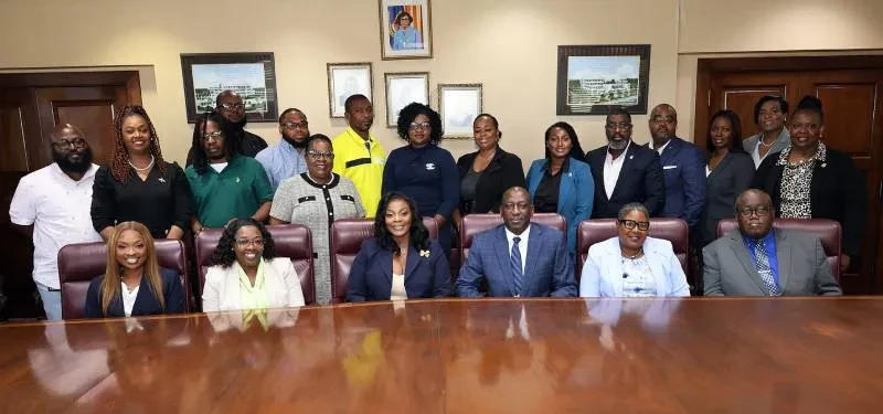 NIB and Union of Public Officers sign five-year industrial a