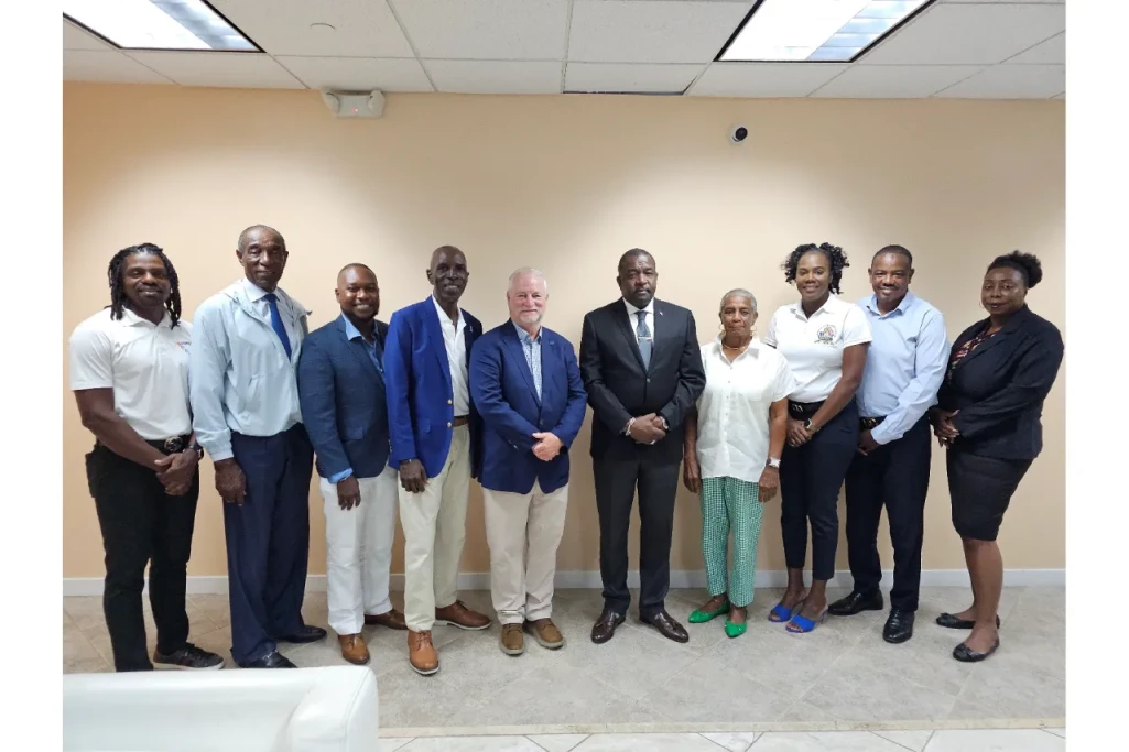 Minister Bowleg Meets with R&A Golf Representative