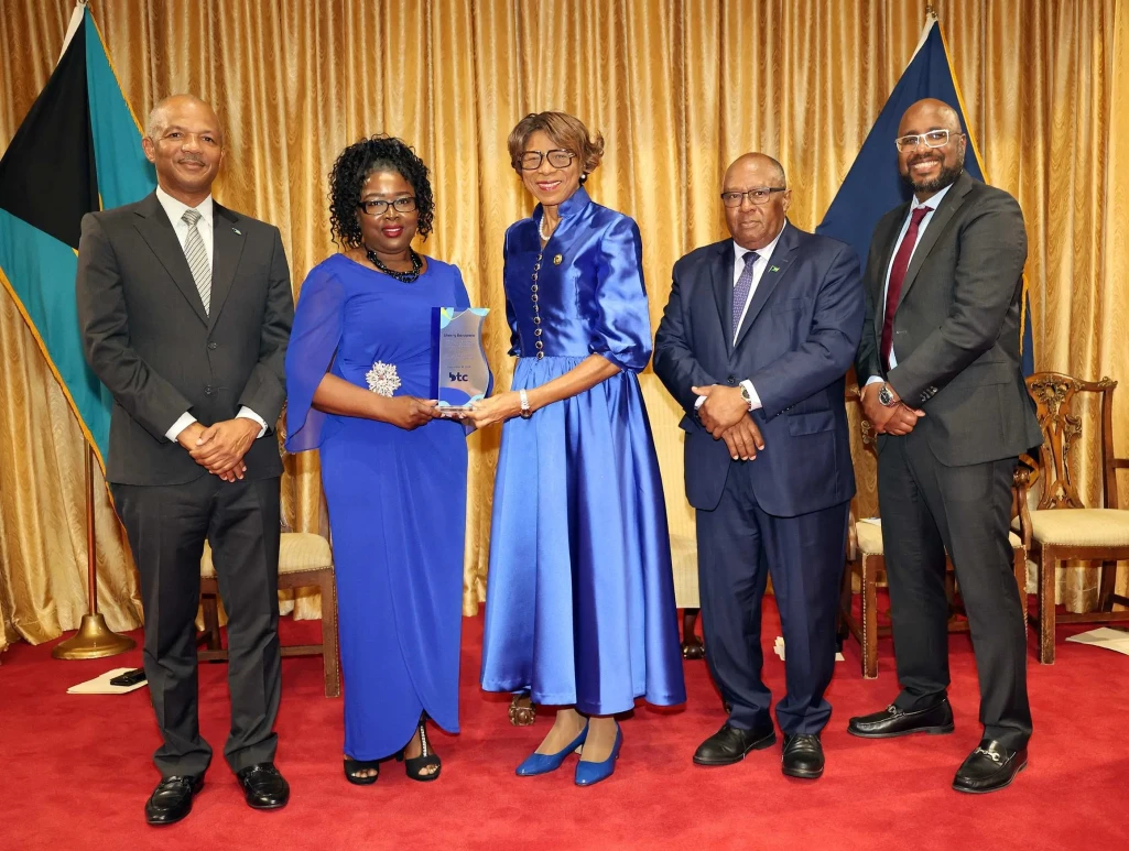 The Governor General attended BTC Long Service Awards Ceremo