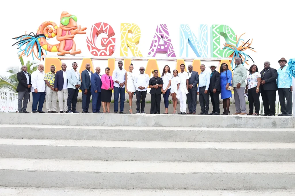 Grand Bahama Unveils Icon Sign Symbolizing Island Spirit