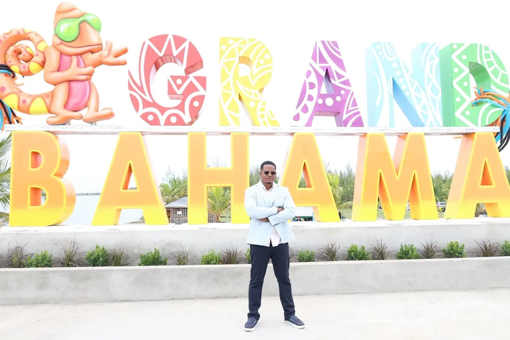 Grand Bahama Unveils Icon Sign Symbolizing Island Spirit